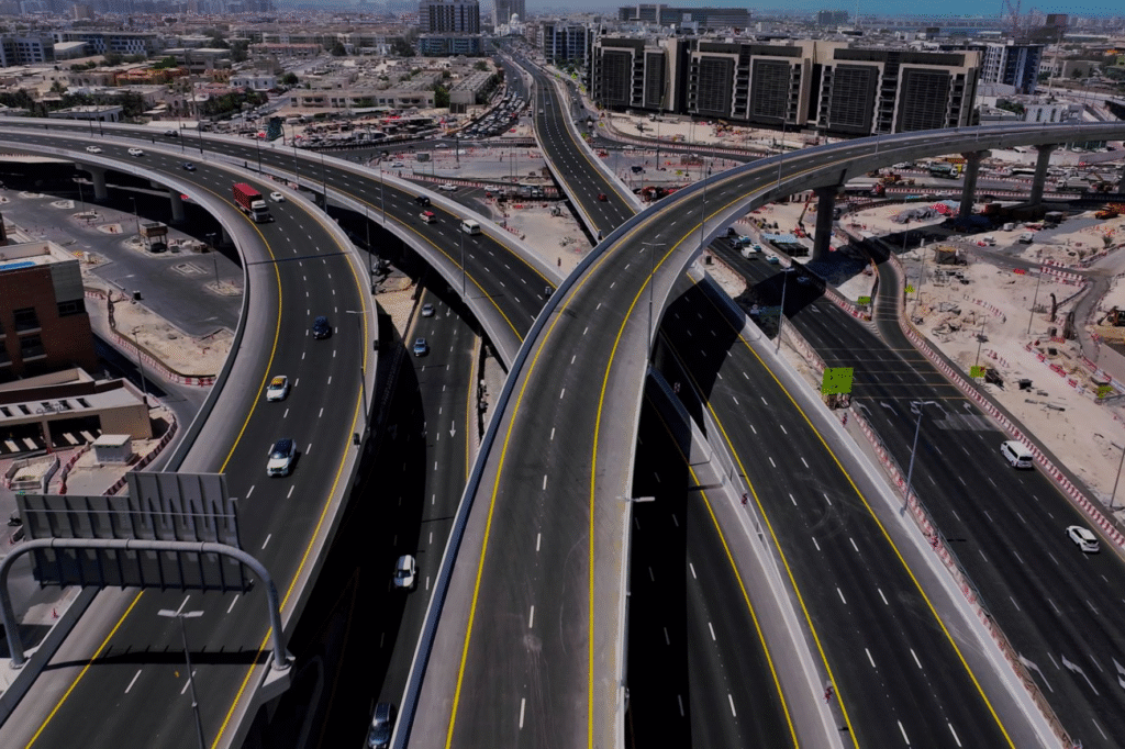 Dubai Completes Final Bridge of Al Shindagha Corridor Project | Hammer ...