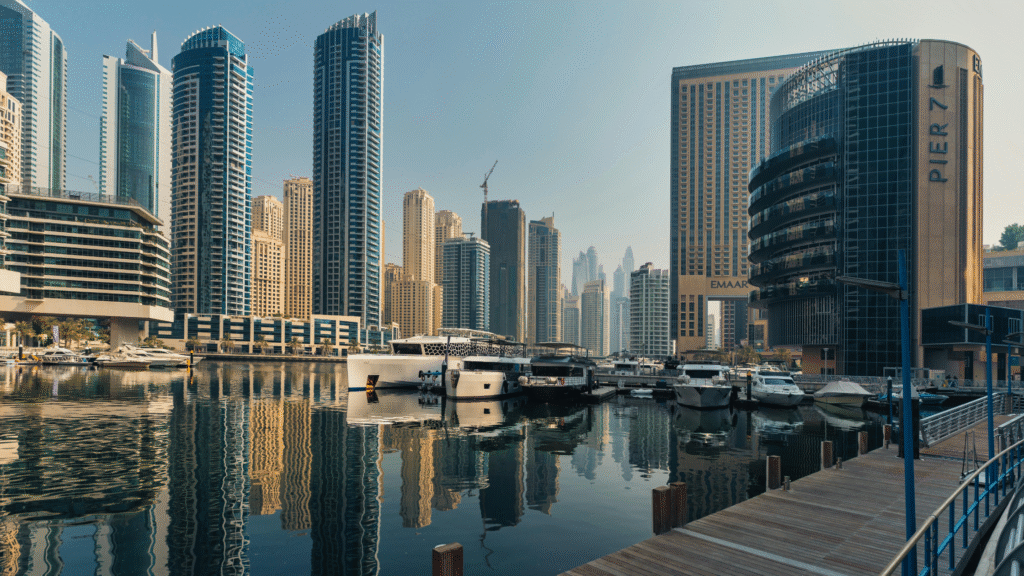 Pros & Cons of Living in the UAE in 2025 IHammer Mindset