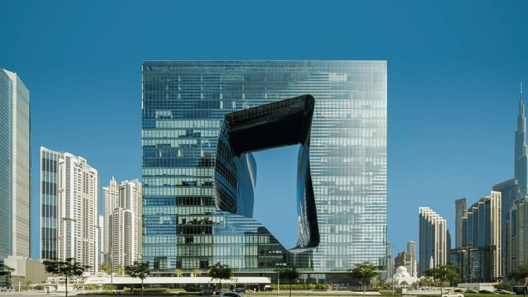 Top 10 High-Tech Hotels and Resorts in the UAE - Hammer Mindset